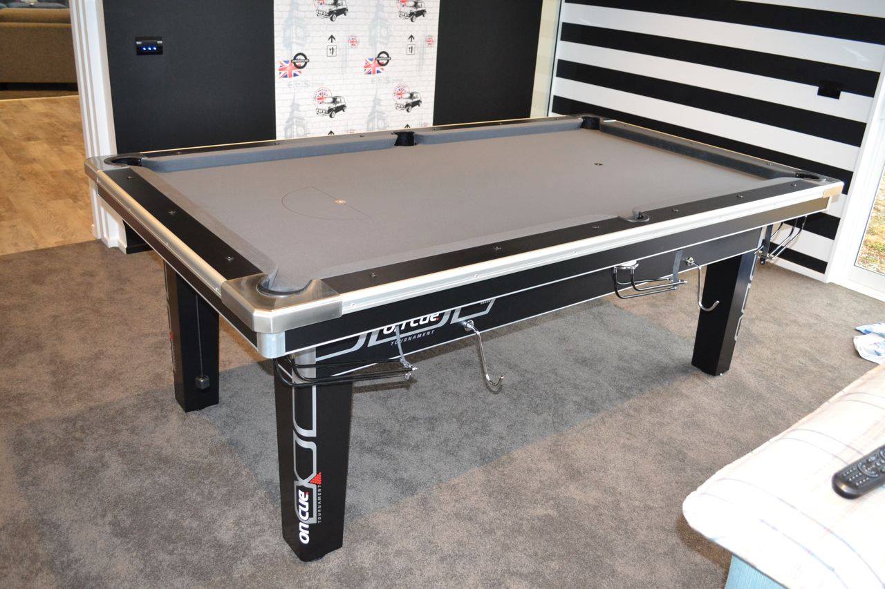 On Cue 7' Tournament Pool Table
