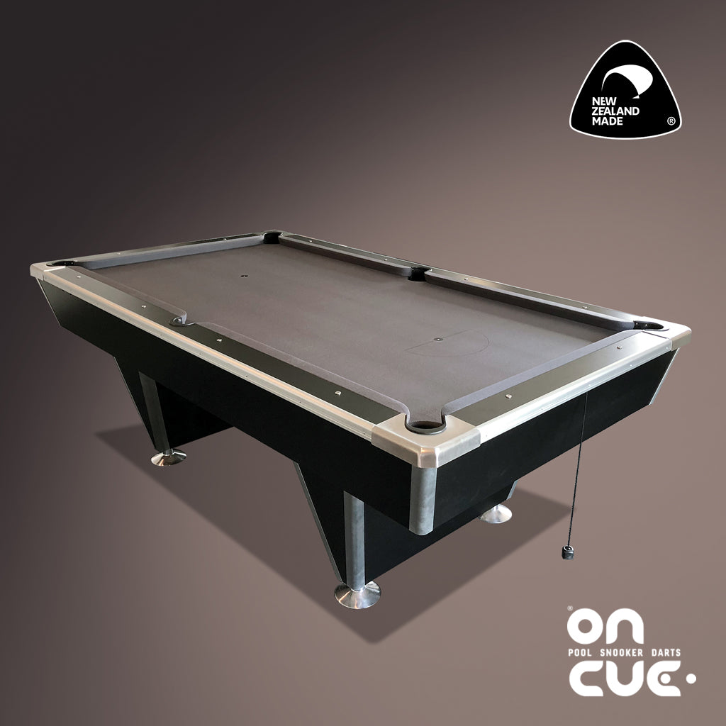 On Cue 7' Ball Return Pool Table